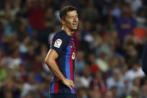 Lewandowski scores hat-trick as Barcelona thrash Plzen