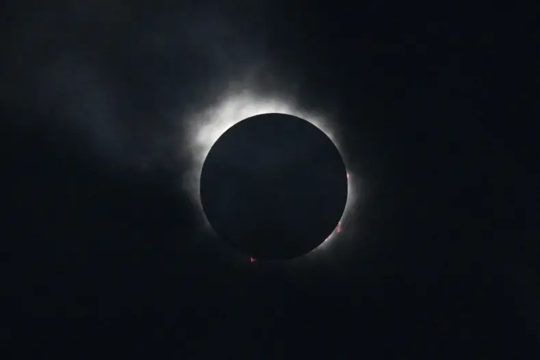 A total solar eclipse races across North America | Video