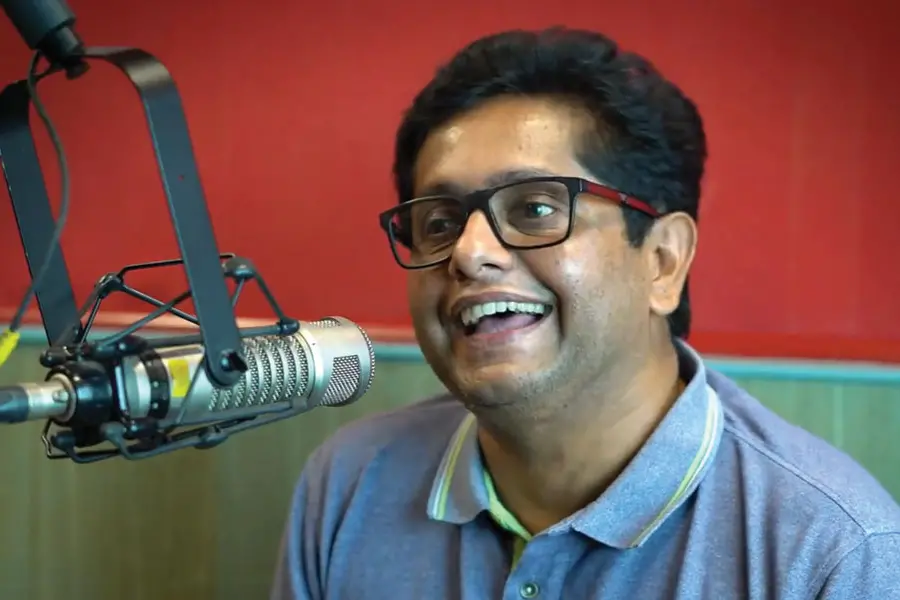 Jeethu Joseph calls 'Aadujeevitham' a "masterpiece"; lauds Prithviraj's ...