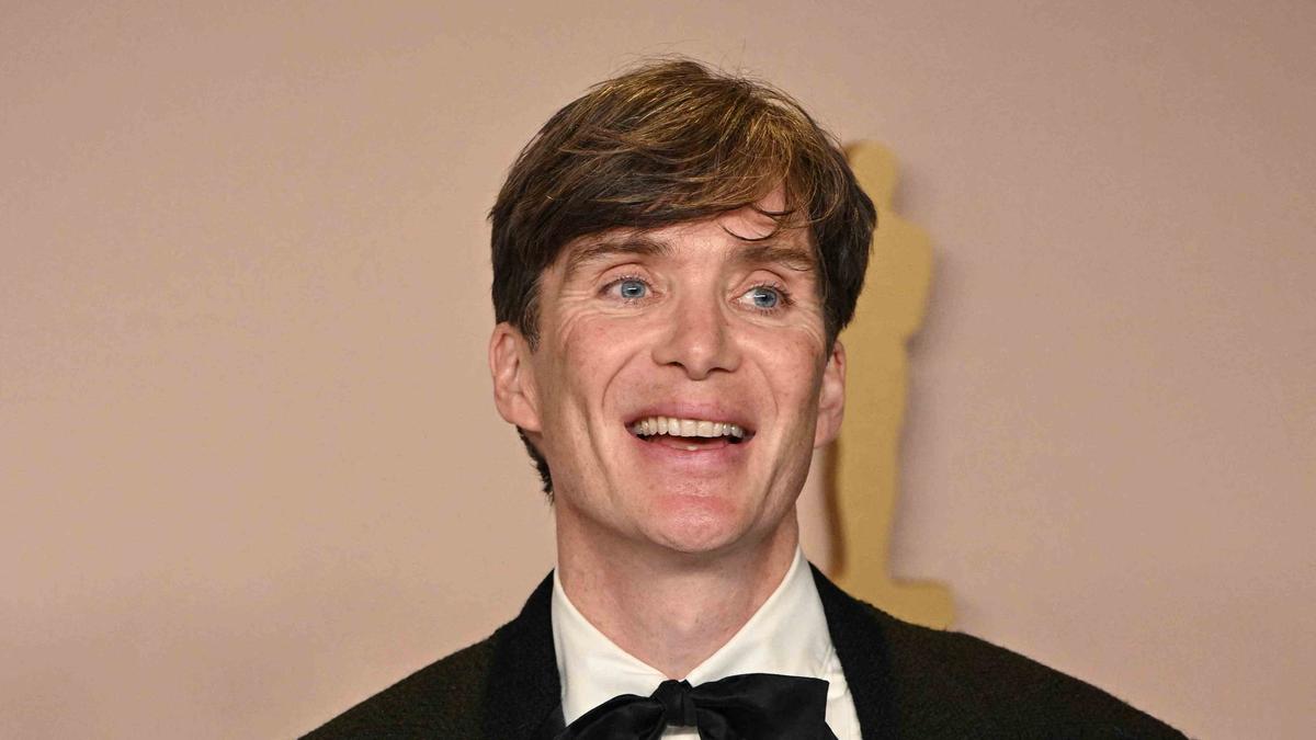 Cillian Murphy returns as Tommy Shelby for 'Peaky Blinders' movie ...