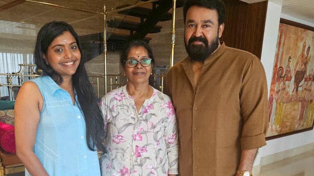 Mohanlal fulfills actor Sruthy Jayan's late brother's wish by visiting ...