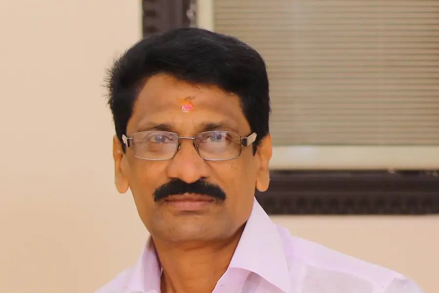 DCC gen secy Satheesh accuses Tharoor loyalists of thrashing him