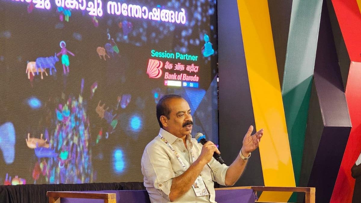 Movie reviews should be done 3-4 days after release, says Sathyan Anthikad