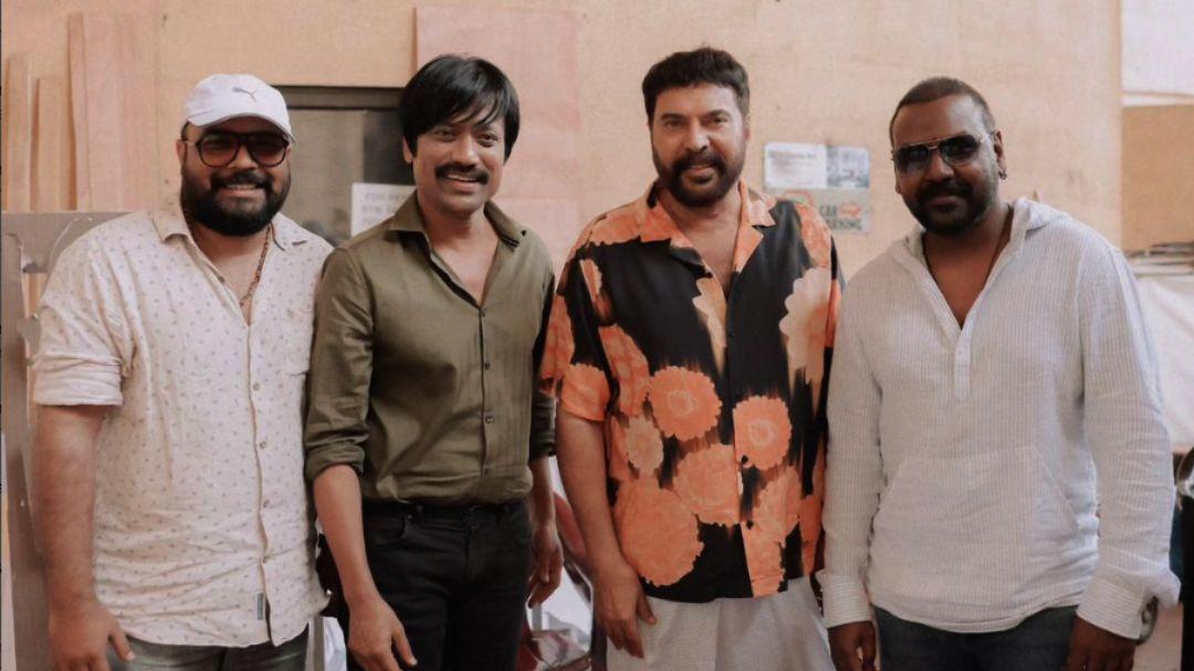 Mammootty poses for a ‘mega’ picture with Tamil superstars