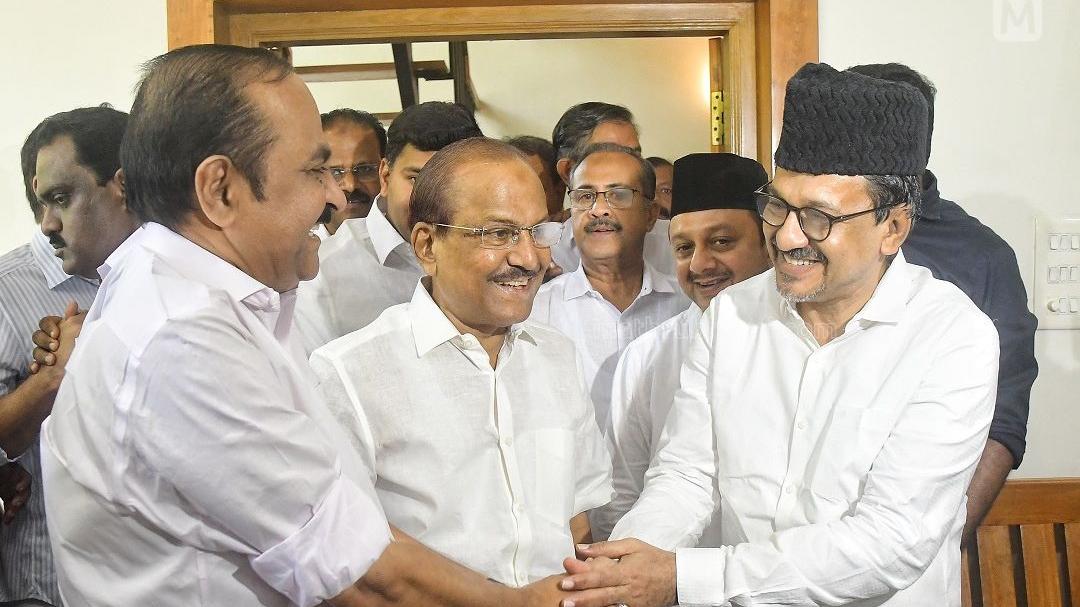 Cong comes out in defence of IUML chief's 'Temple, mosque in Ayodhya ...