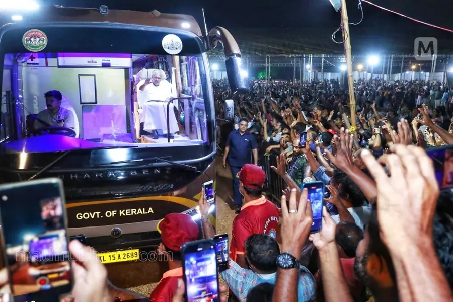 LDF looks at the brighter side of Nava Kerala Sadas