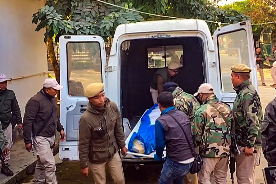 Militants kill two policemen in Manipur's Moreh amid renewed violence ...