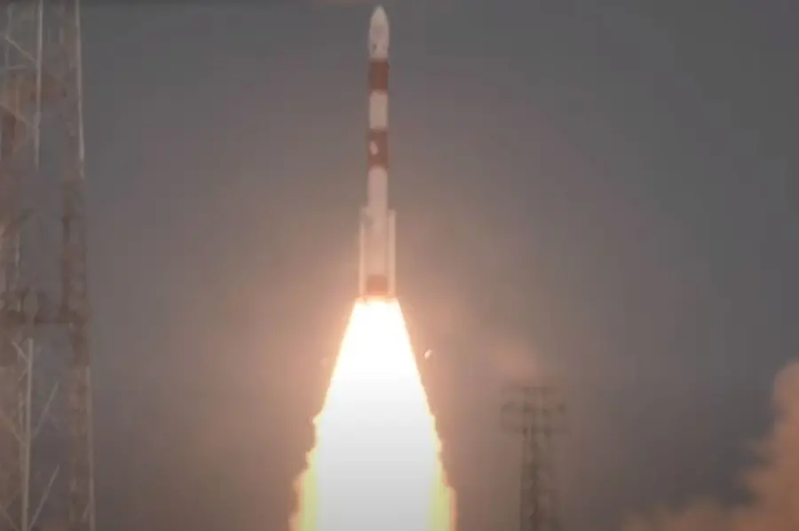 PSLV rocket with X-Ray polarimeter and 10 other satellites lifts off ...