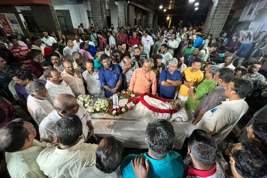 Public homage today; last rites of Kanam at his home in Vazhoor ...