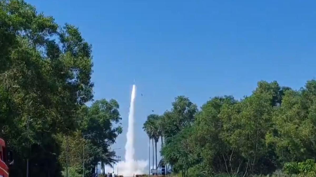 WATCH: ISRO launches rocket from Thumba to commemorate 60th anniversary ...