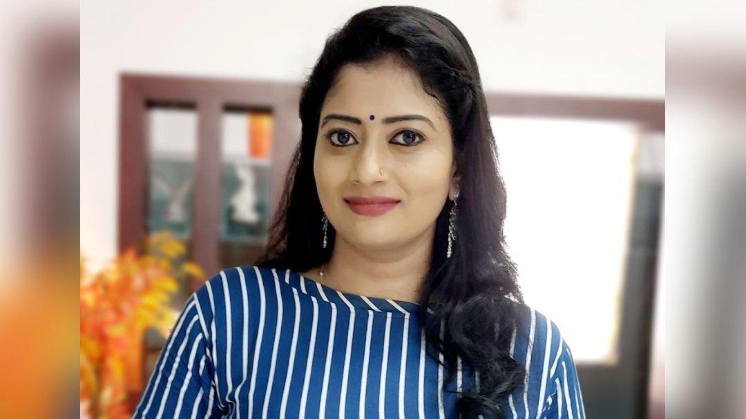 Film-serial actor Renjusha Menon found hanging in her flat ...