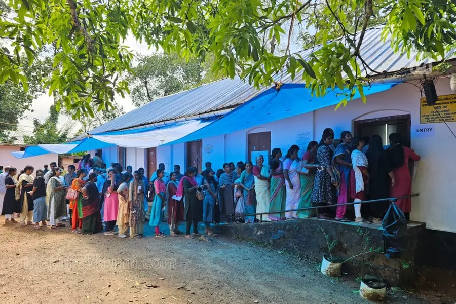 Puthuppally bypoll: Over 50 per cent turnout with more than 1 lakh ...