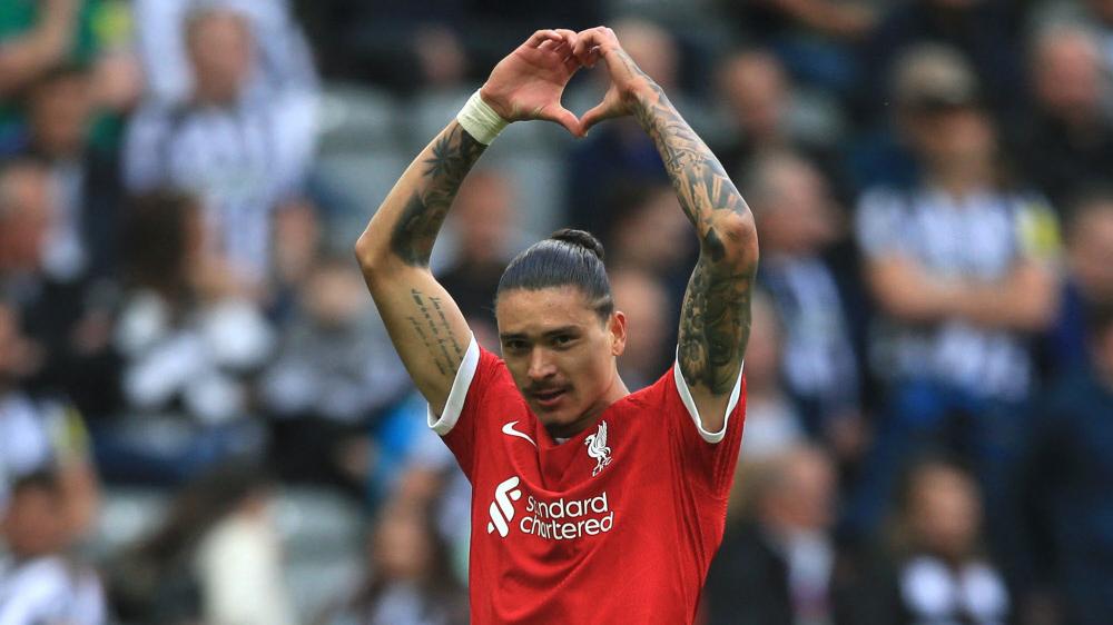Nunez strikes twice as 10-man Liverpool stun Newcastle | Mathrubhumi ...
