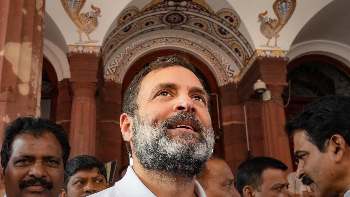 Delhi University to send notice to RaGa cautioning him against ...