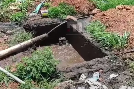 Assam toddler dies after falling into cow dung pit in Malappuram