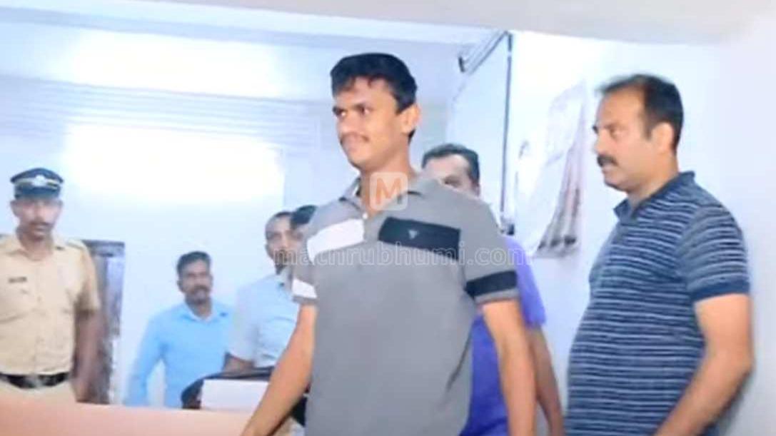 Fake certificate case accused Nikhil Thomas attempted to flee to TN ...