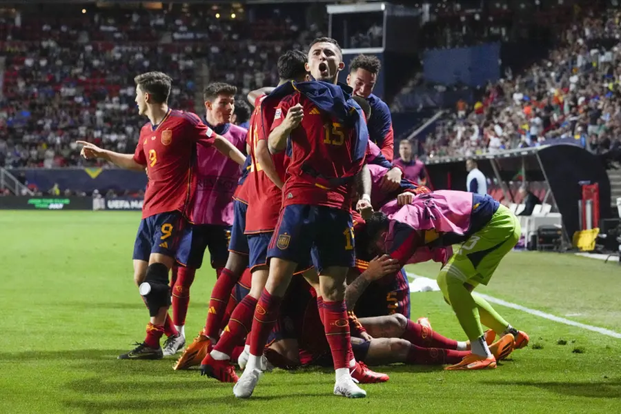 Spain strike late against Italy to reach Nations League final ...