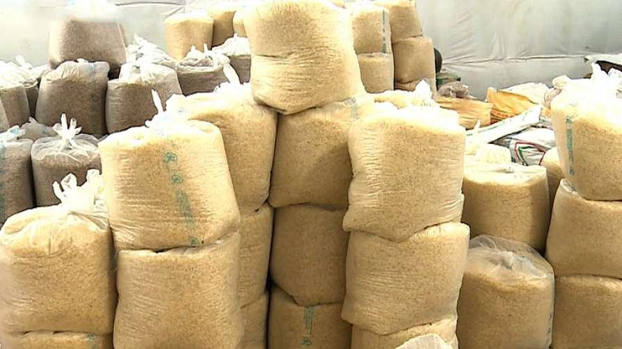 White cardholders to get only 8 kg rice in August