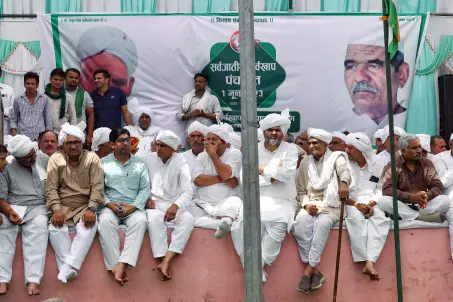 Samyukt Kisan Morcha holds demonstrations in Punjab, Haryana in support ...