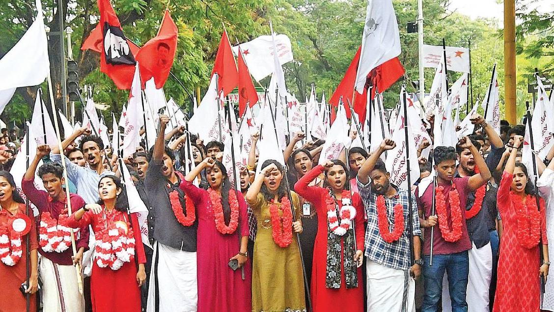 MG University: SFI sweeps college union elections | Mathrubhumi English