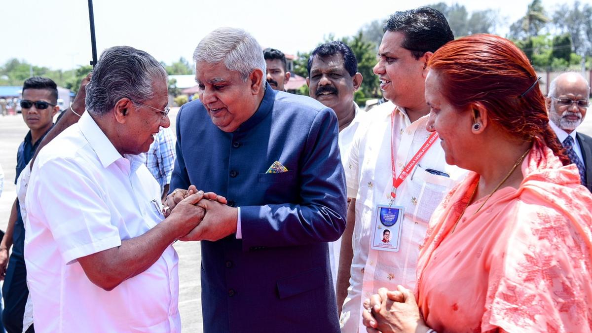 Vice Prez Jagdeep Dhankhar gets warm welcome at CM Vijayan's residence in TVM