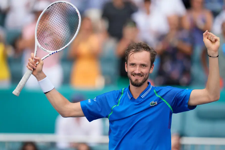 Medvedev wins Miami Open title, fourth trophy of the season ...