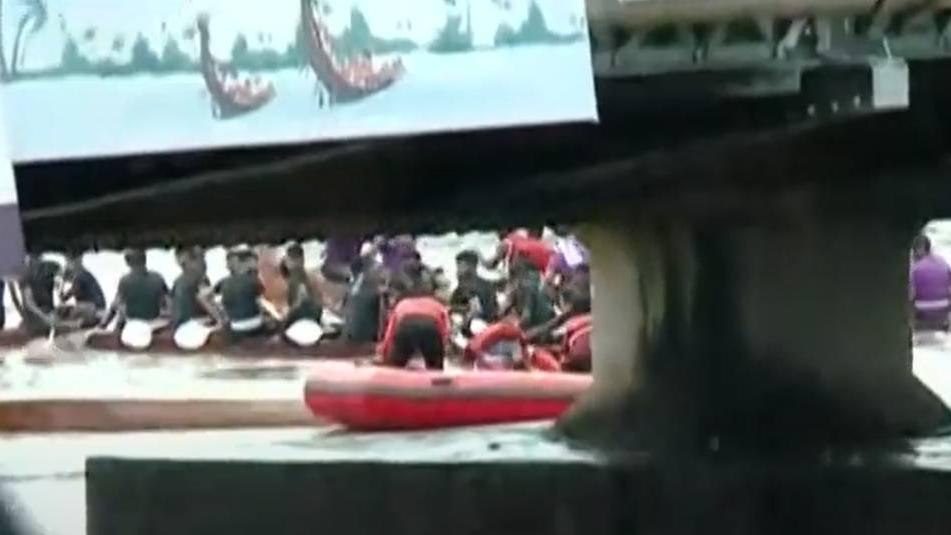 Boat carrying 25 men capsizes during race in Kozhikode