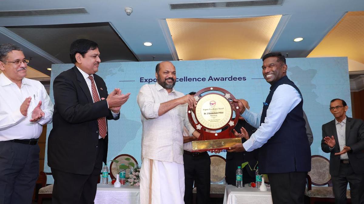 Dr J Rajmohan Pillai wins best cashew exporter award