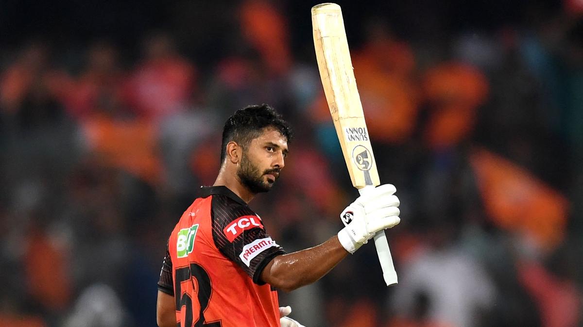 Markande, Tripathi lead Hyderabad to first win of IPL
