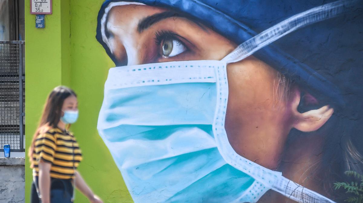 People must wear masks while celebrating New Year: Karnataka Health ...