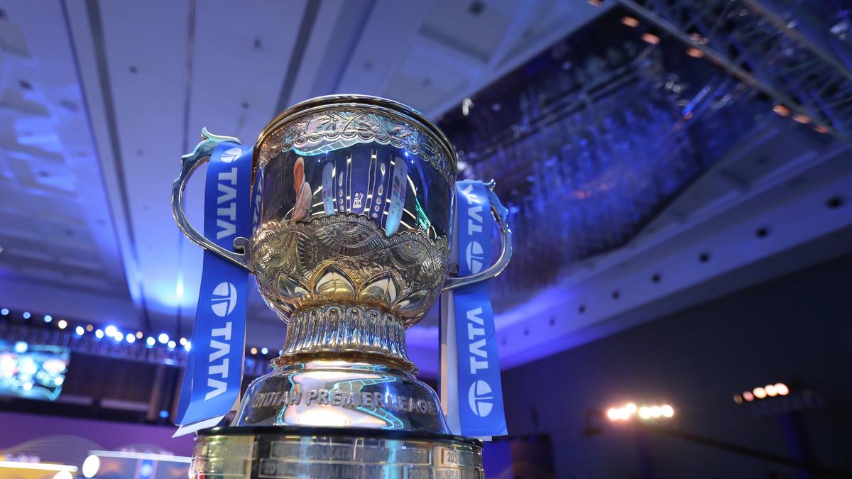 Will IPL 2025 be suspended? BCCI goes into a huddle as it awaits Govt ...