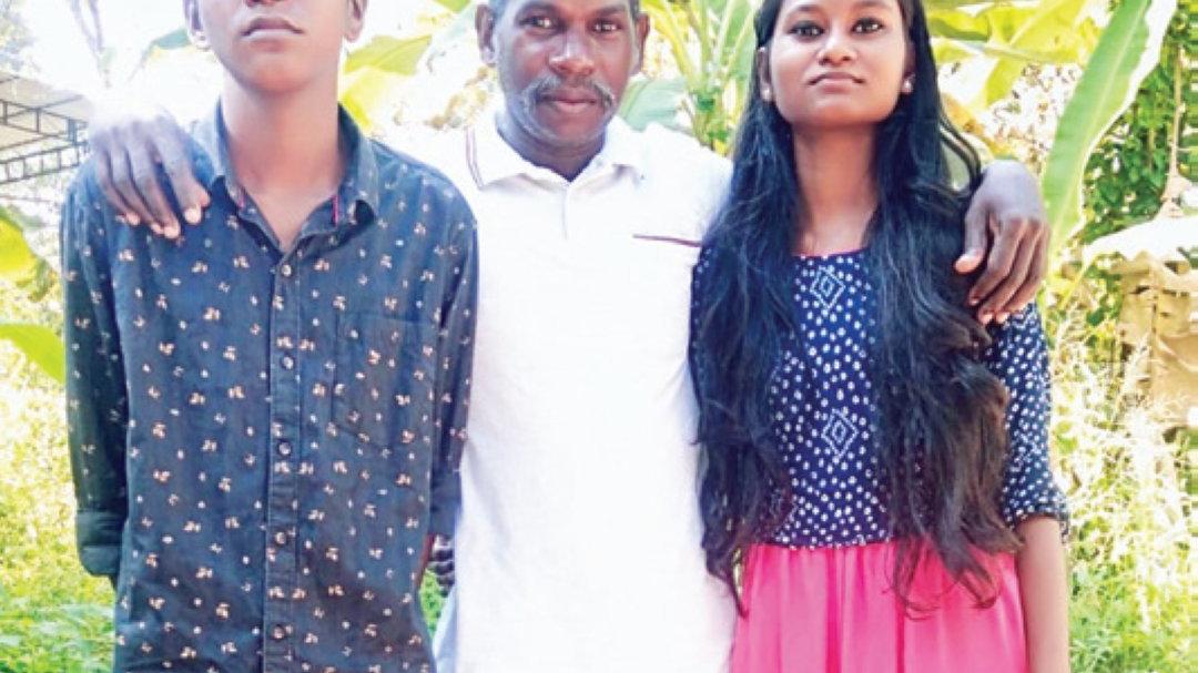 Snake catching turns family affair for Subhash as his son and daughter ...