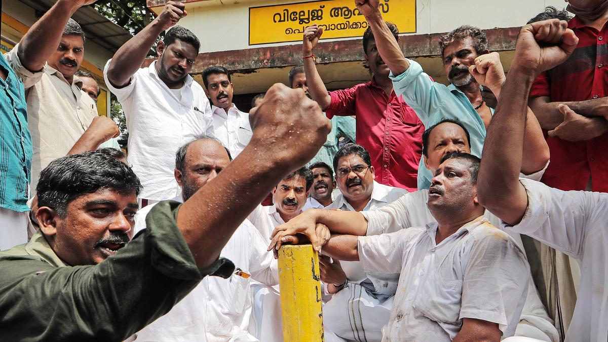 Anti-SilverLine protests continue in Kerala