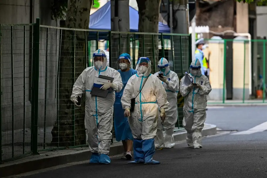 Spike in flu, RSV, Covid cases overwhelm US healthcare facilities ...