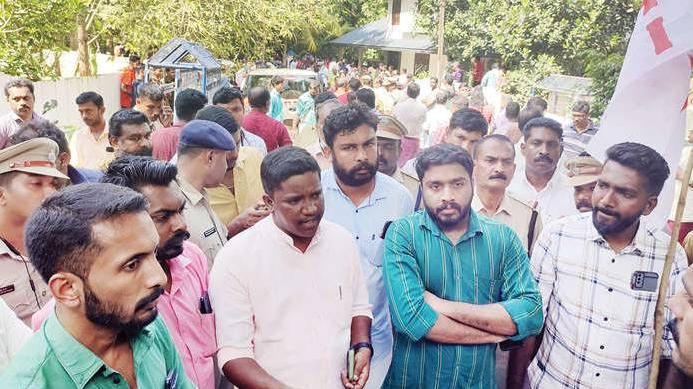 Human sacrifice: DYFI organises protest march to accused Bhagaval Singh ...