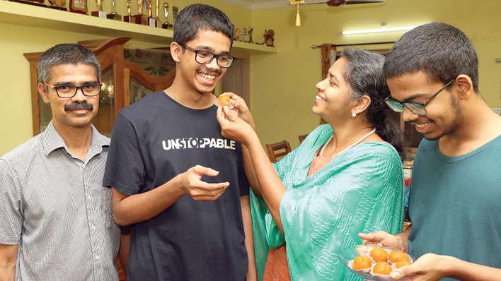 Kerala's Thomas Biju, who bagged 3rd rank in JEE Advanced, says he used ...