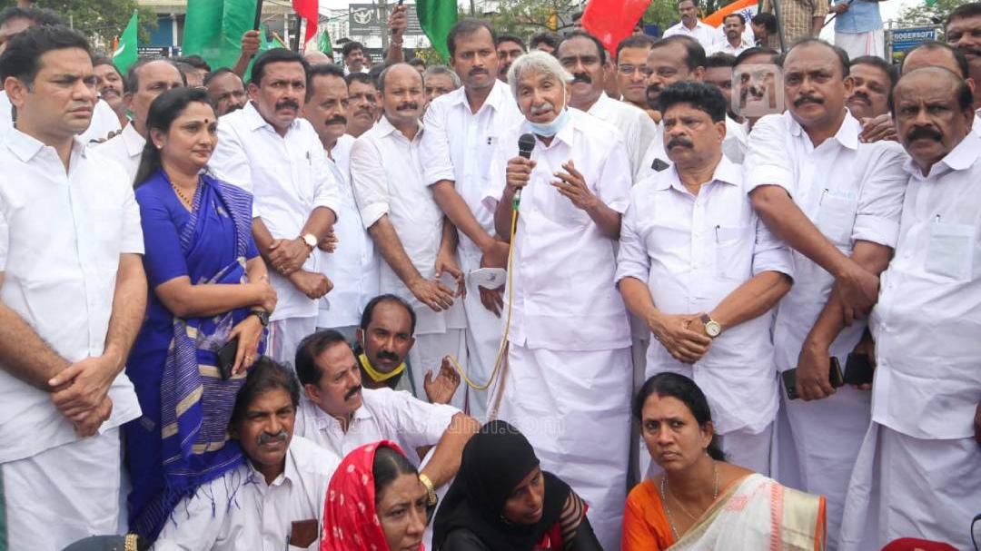 Gold smuggling: UDF leaders head protest marches to collectorates ...