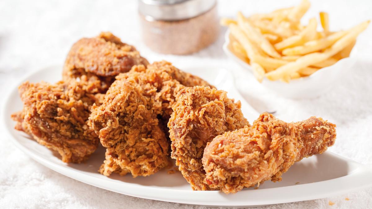 Health officials seize 50 kg stale meat from eatery in Muvattupuzha