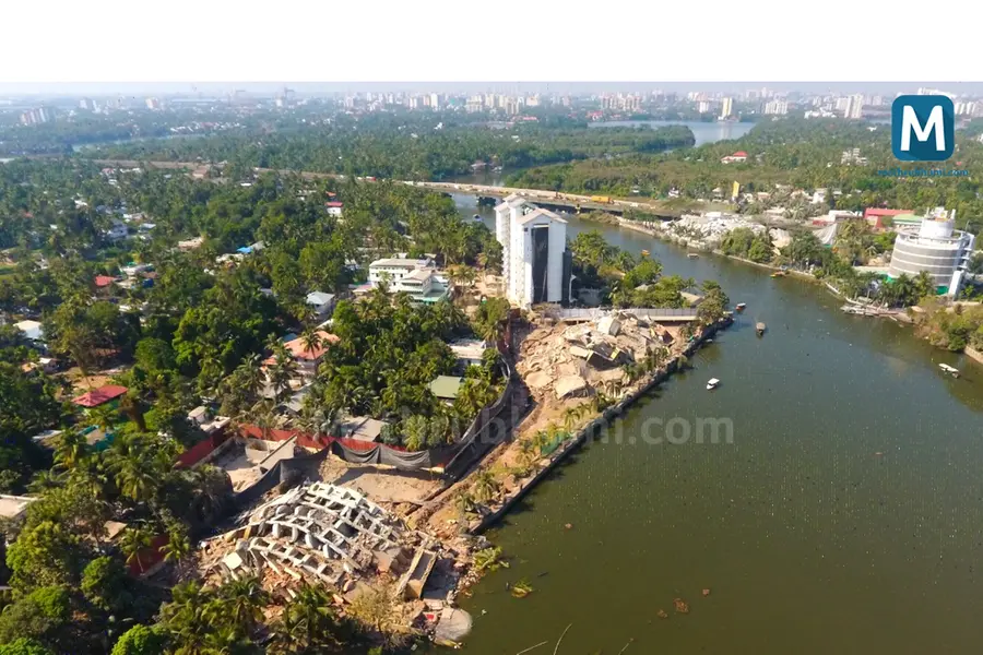 Govt not to takeover Maradu land