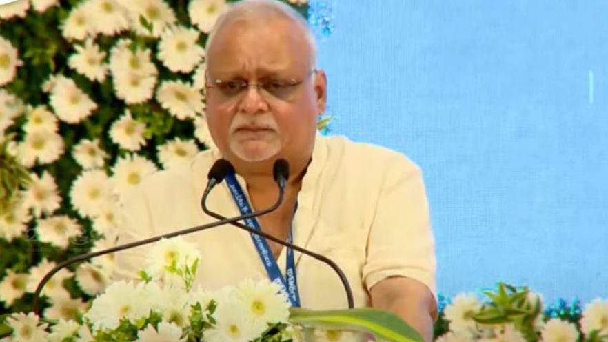 Mathrubhumi will continue to stand by the people: MV Shreyams Kumar