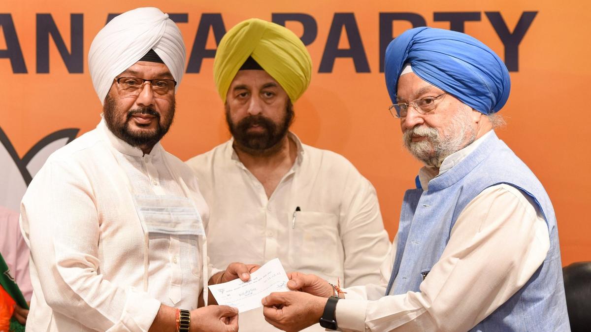 Former President Giani Zail Singh's grandson Inderjeet Singh joins BJP