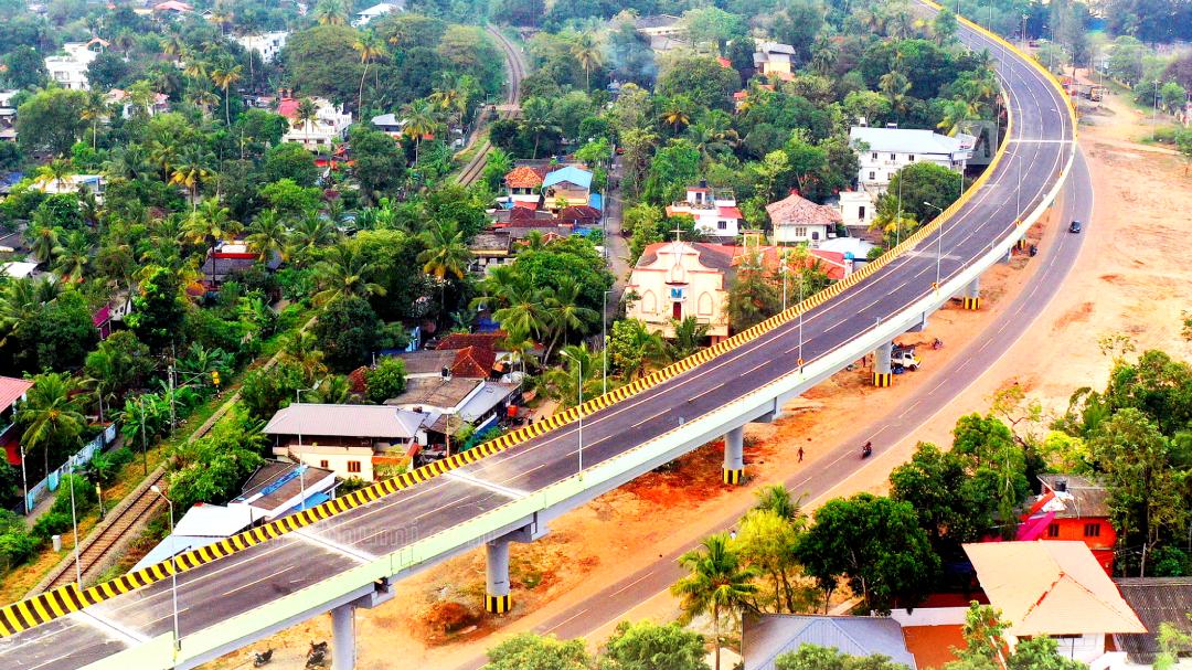 Alappuzha bypass inaugurated by Nitin Gadkari jointly with Pinarayi Vijayan