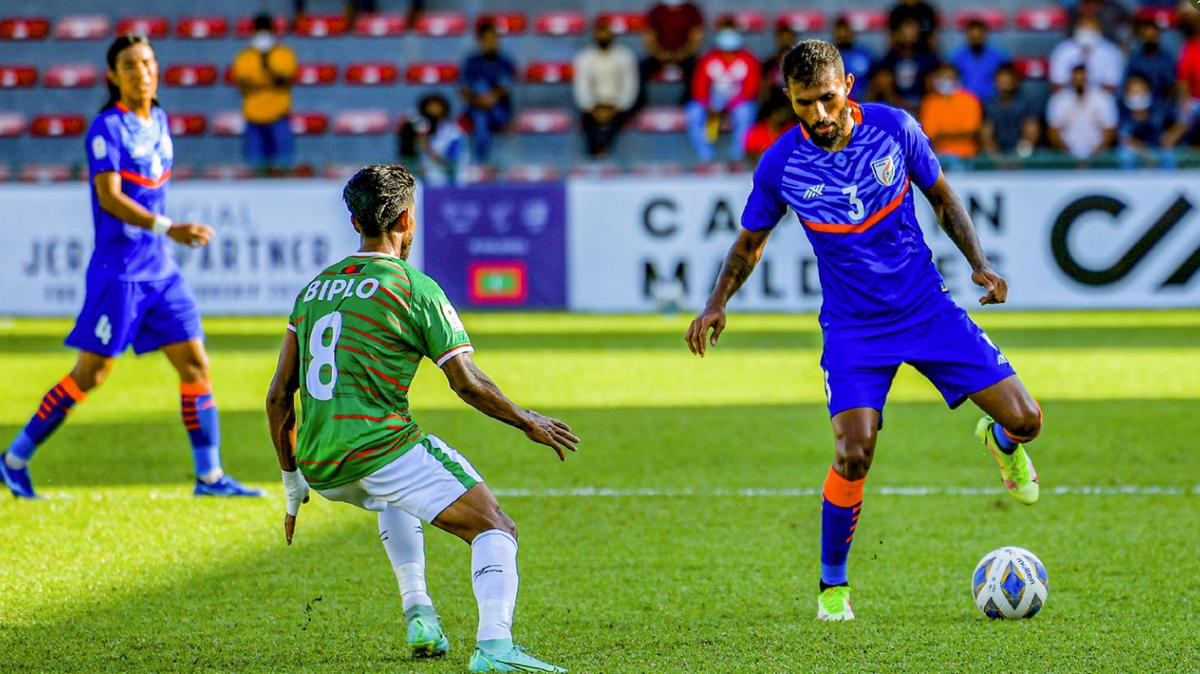 SAAF Cup: 10-man Bangladesh hold India 1-1 despite Chhetri's 76th ...