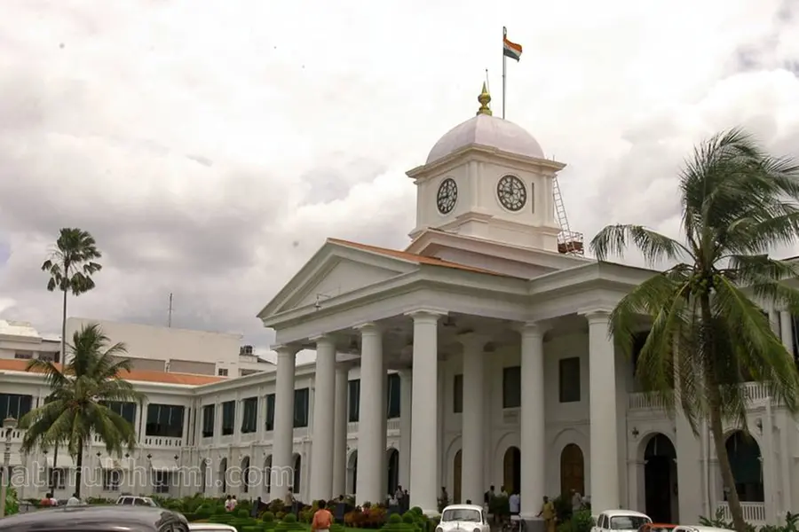 Kerala Govt to construct new building as it has 21 ministers but only ...