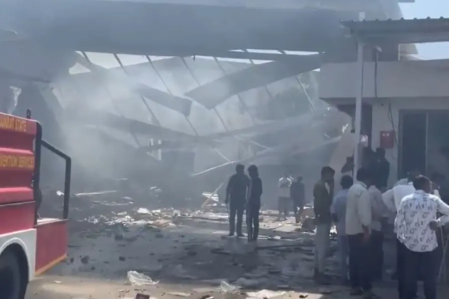 18 killed in blast at firecracker factory in Gujarat | Mathrubhumi English