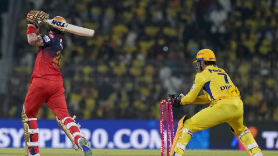 Magical glovework: No margin for error when Dhoni is behind the stumps ...
