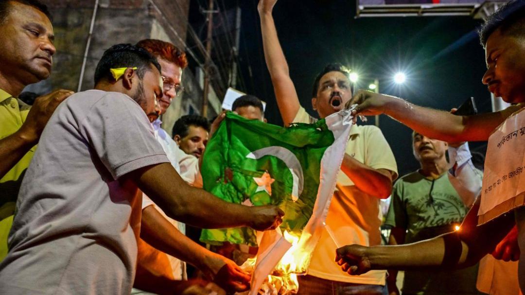Nationwide protests erupt, Pakistani flags burned after deadly Pahalgam ...