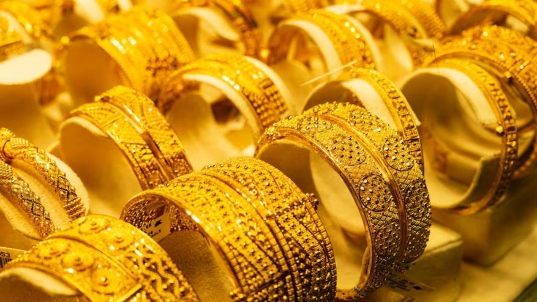 Gold price passes Rs 1 lakh: Is this the start of a new financial crisis?