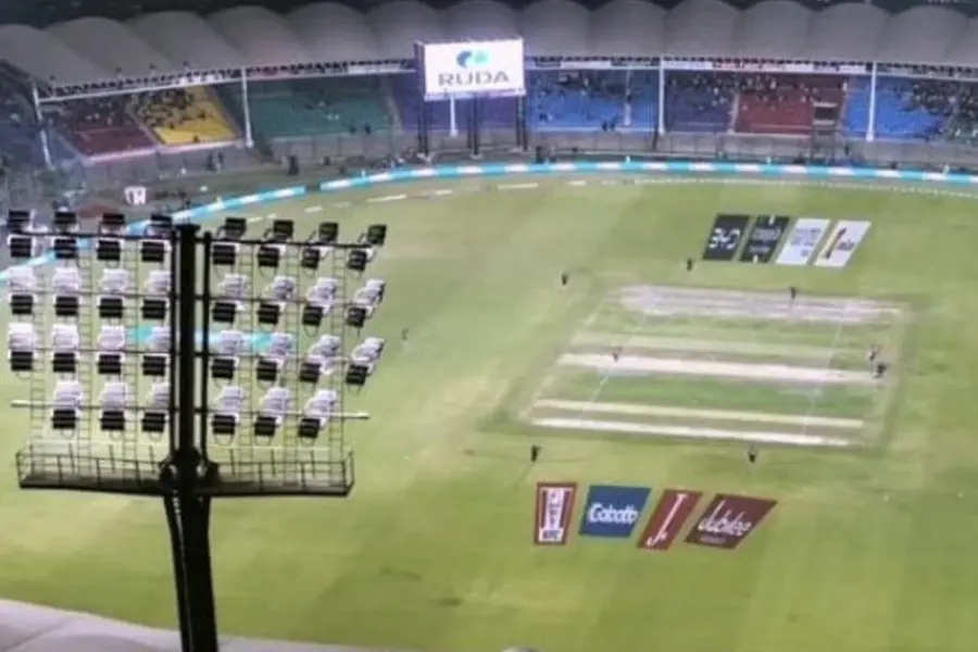 From frenzy to flop: Pakistan Super League slammed for empty stands and ...