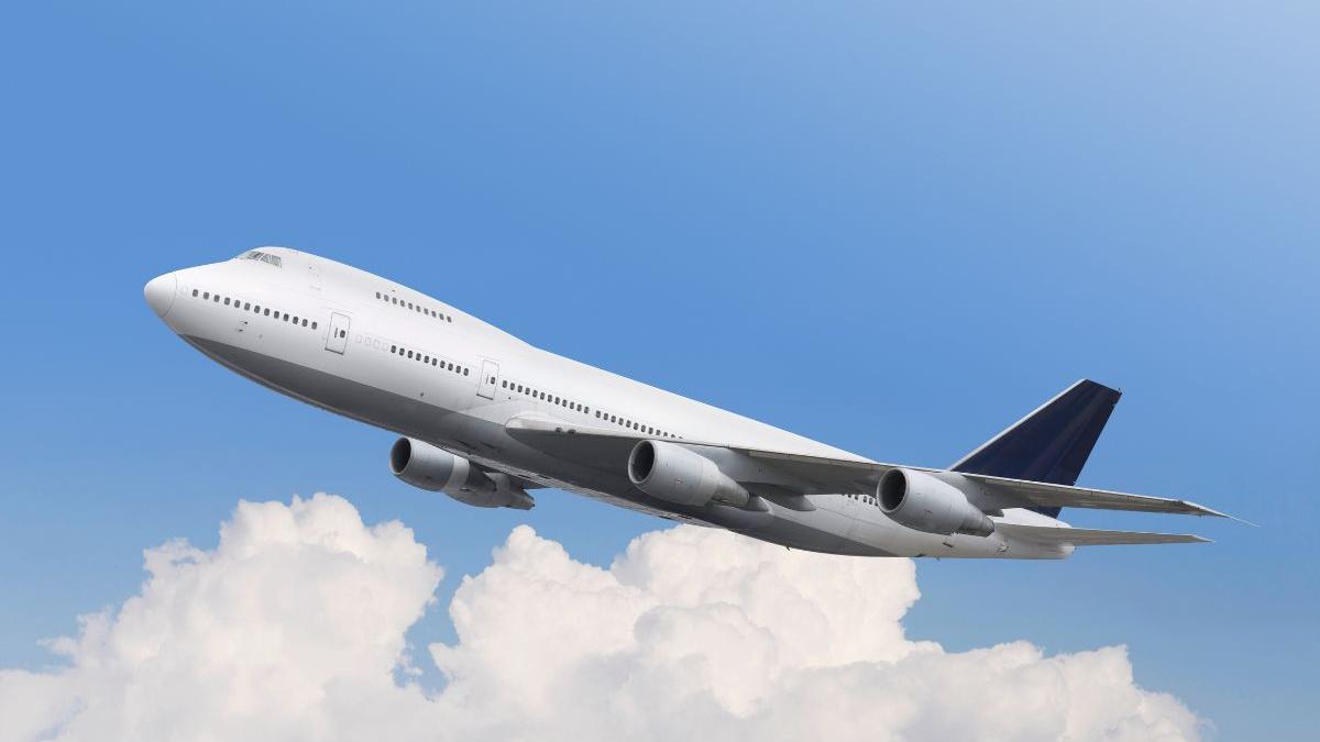 Over 100 flights cancelled at Delhi airport amid India-Pakistan tensions